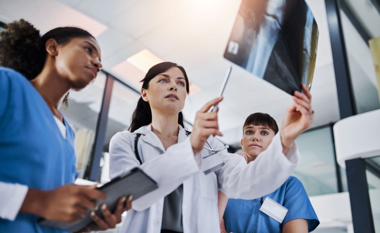 Radiology Tech Salary Guide: Pay by Experience, Role & Location